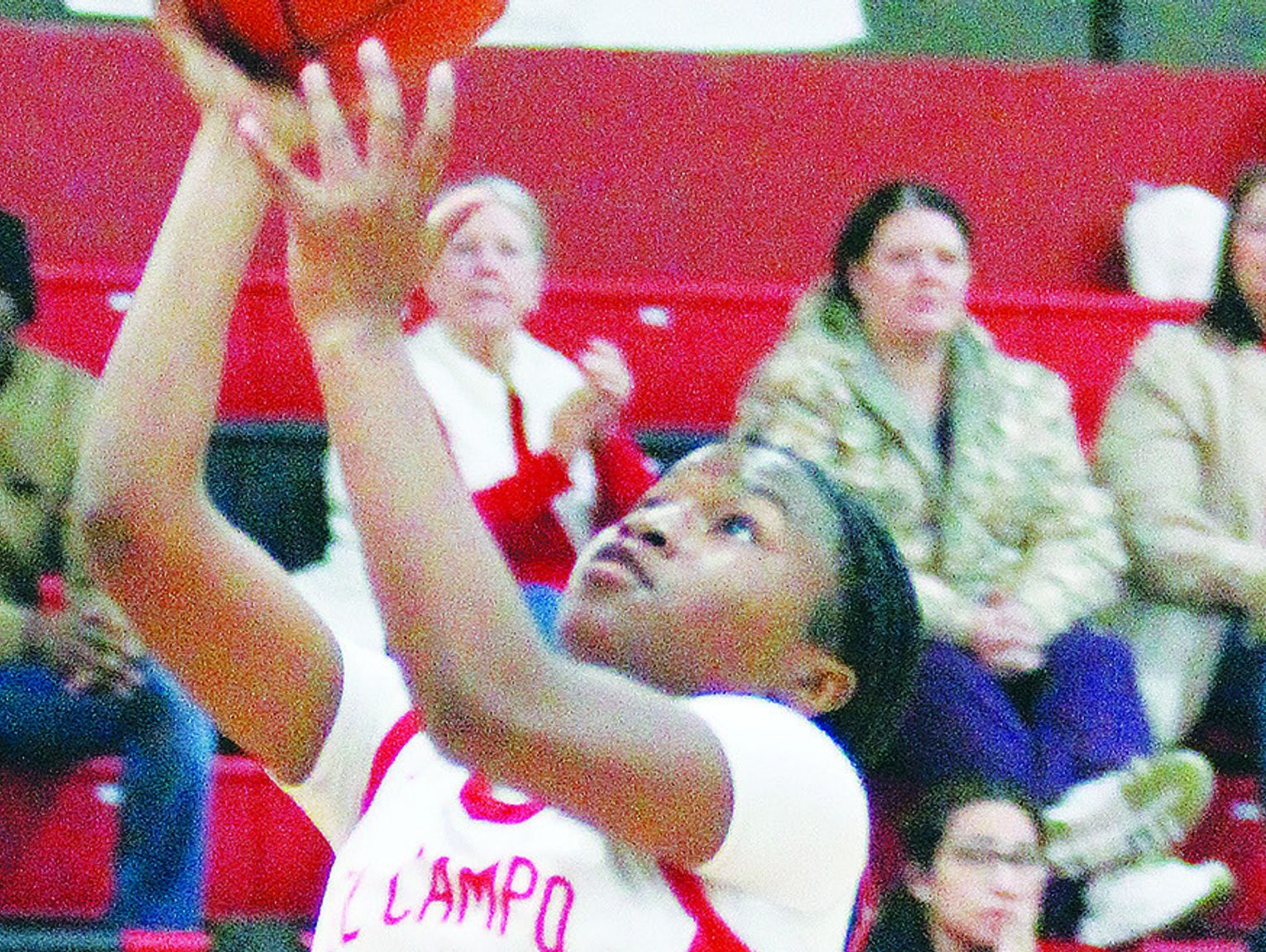 Lady Ricebird cagers maintain league lead with pair of victories