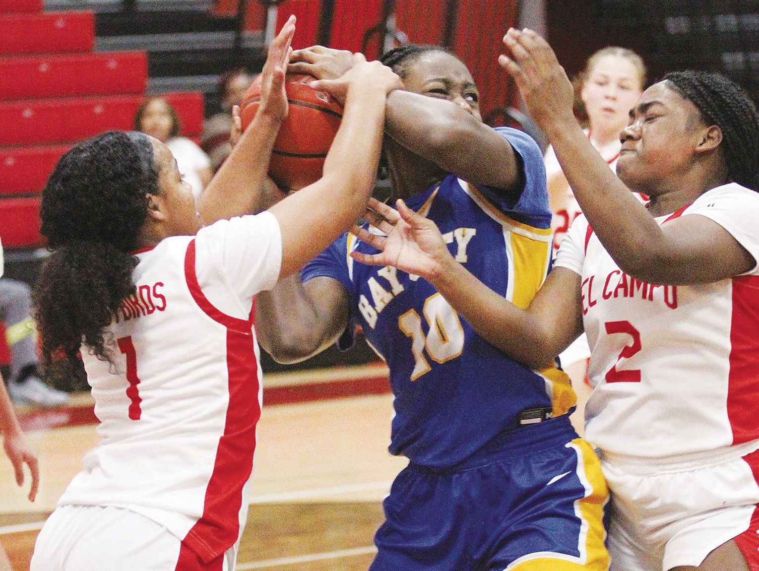 Lady Ricebirds drop first district game